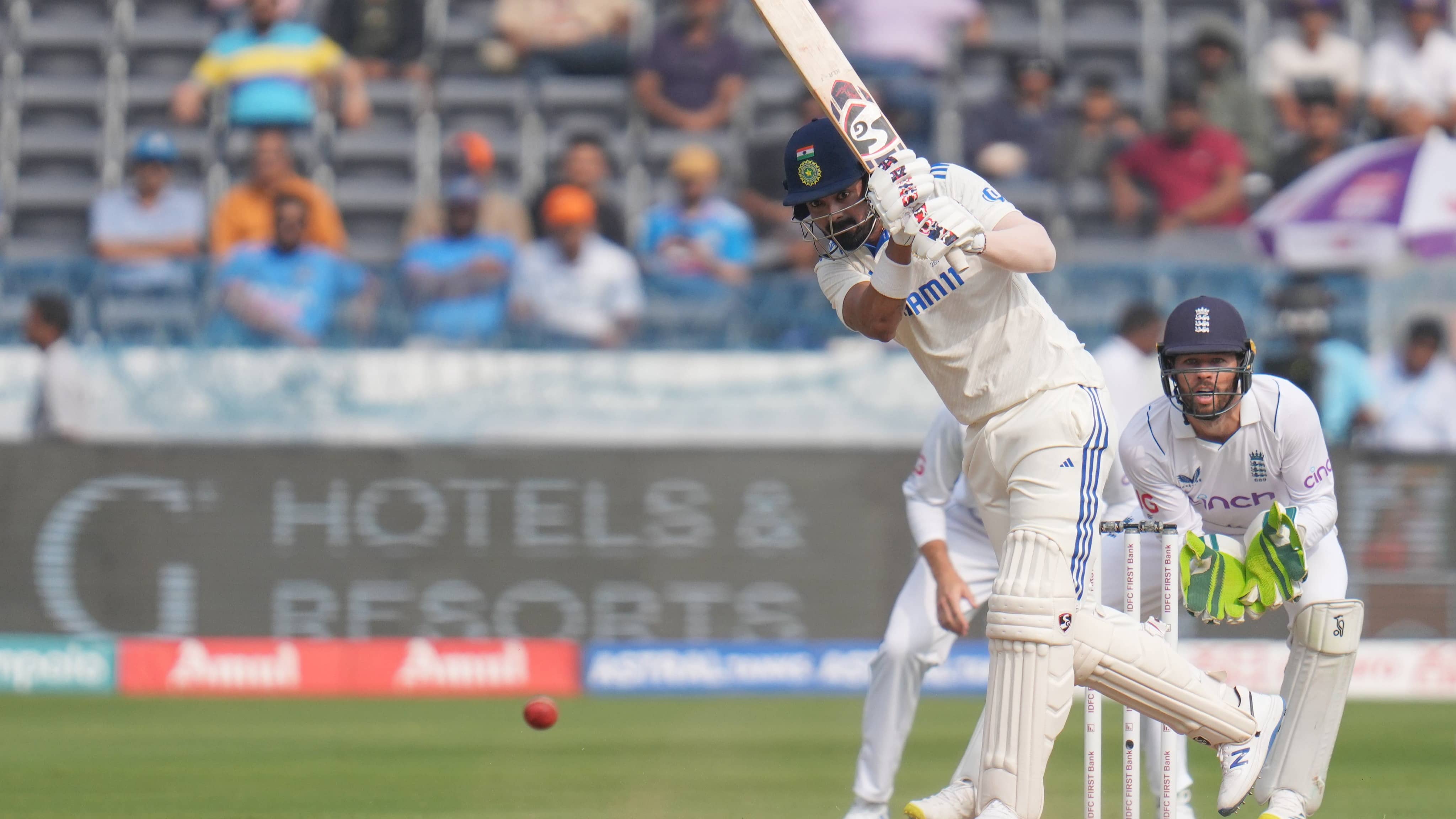 India reach 95/3 at tea, need 136 runs to win 1st Test against England ...
