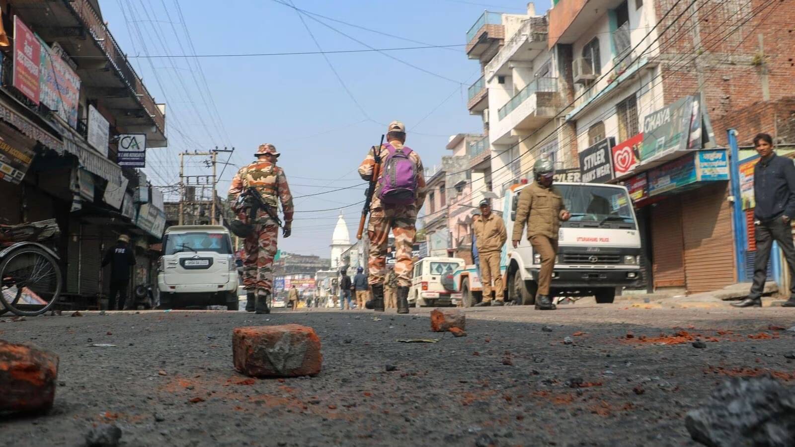 Haldwani Violence: Curfew Relaxed in Banbhoolpura Police Station Area. Check Full Instructions ...