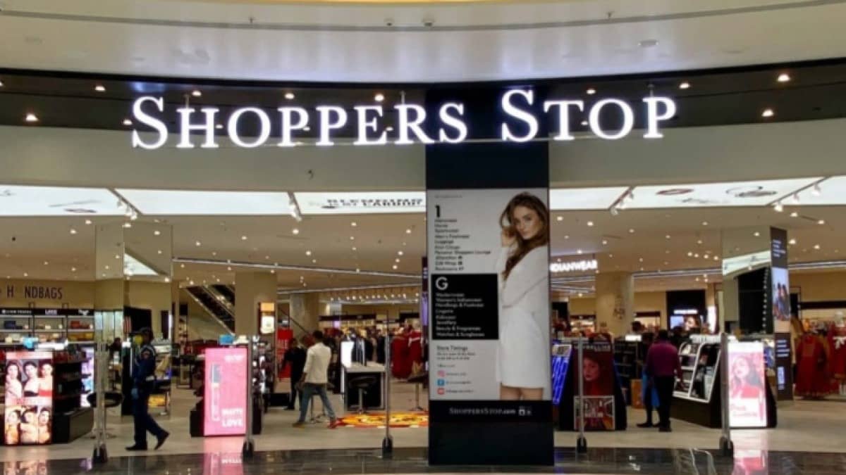 Shoppers Stop profit declines 41% to Rs 37 crore | Republic World