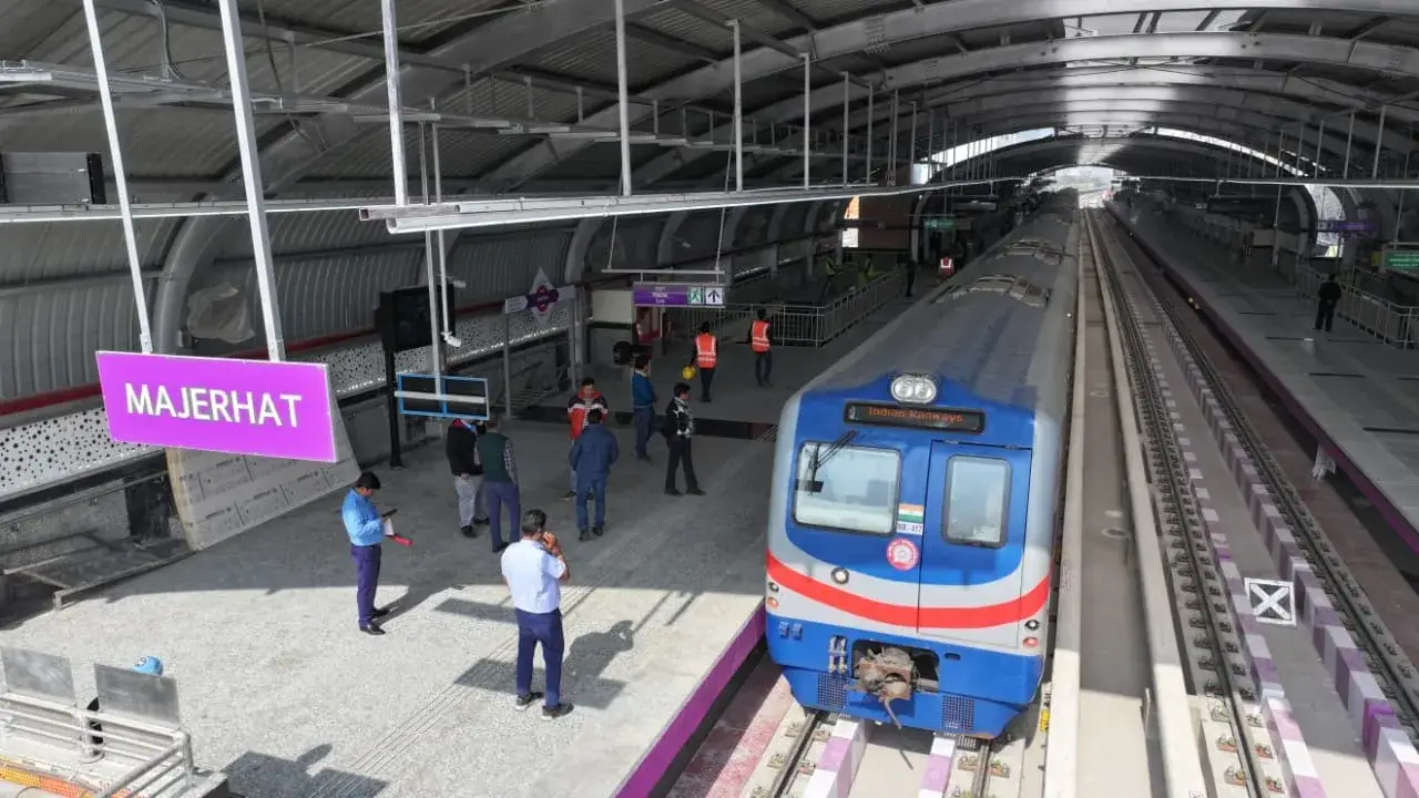 Metro Railway Kolkata: First Trial Run On Taratala-Majerhat Conducted ...