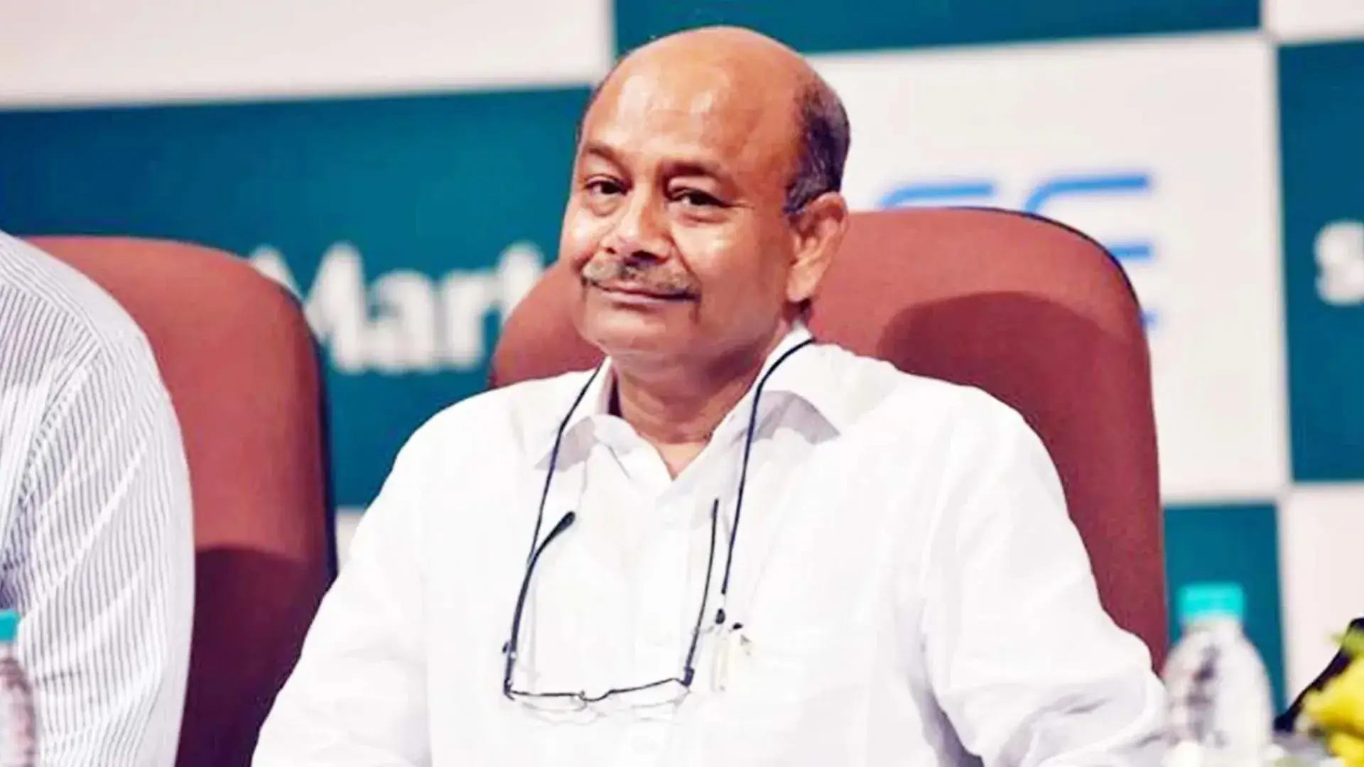 D-Mart's Radhakishan Damani buys 2.22 lakh shares in VST Industries ...