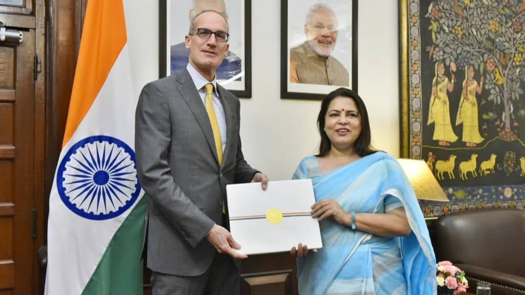 India-Switzerland peaceful relations an example in today's era of war ...