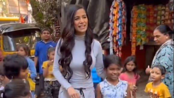Did Poonam Pandey Visit Her Hometown Kanpur Days Before Her Death ...