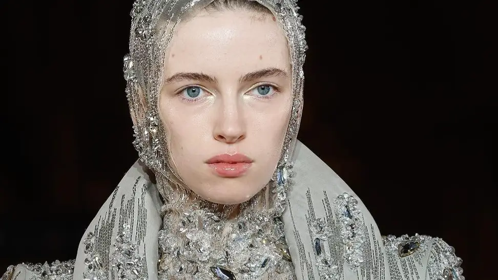 Aaronhanam: Gaurav Gupta’s Paris Couture Week Collection Is A Stunning ...