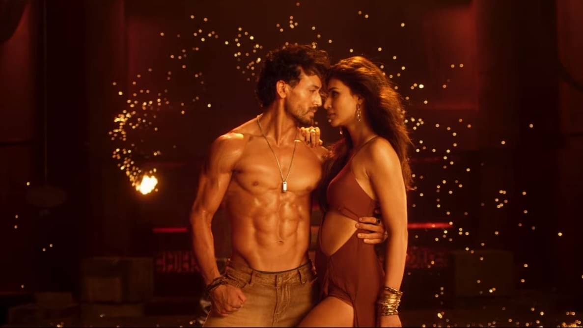 Ganapath Trailer offers a visual spectacle | Republic World