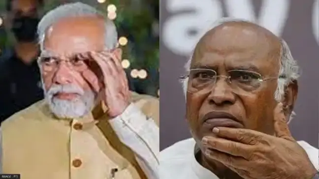 Muft Ki Revdis: Mallikarjun Kharge jabs at Centre | Republic World