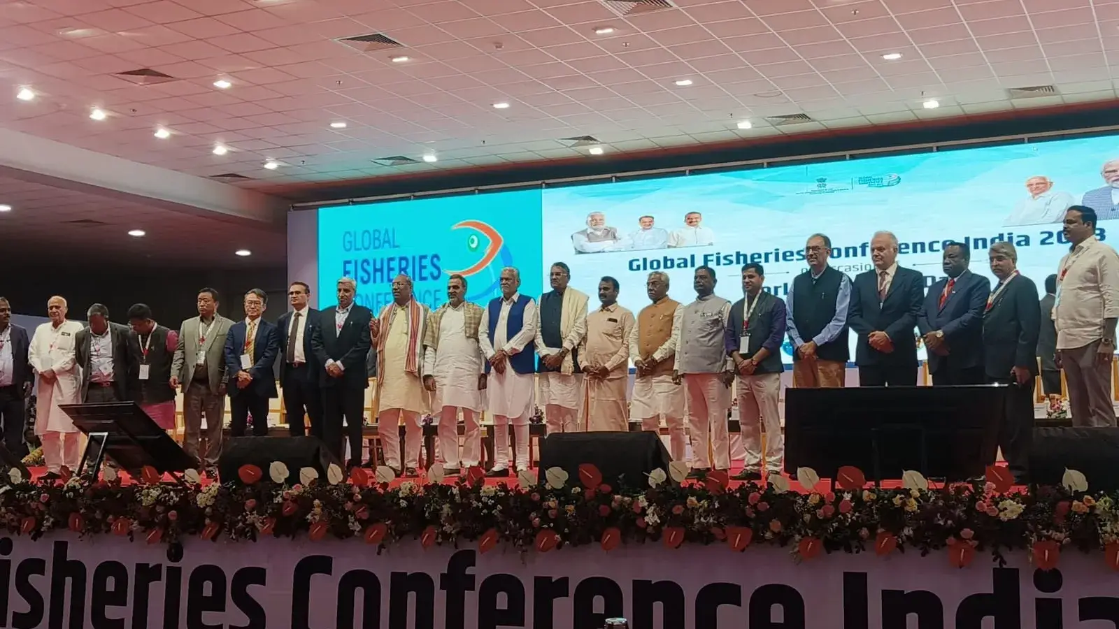 Ghol fish officially named as Gujarat state fish | Republic World