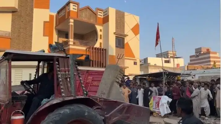 Heritage Hindu Temple in Sindh, Pakistan demolished | Republic World