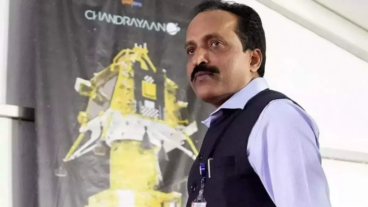 ISRO Chairman S Somanath Announces SpadeX Mission For Space Docking ...