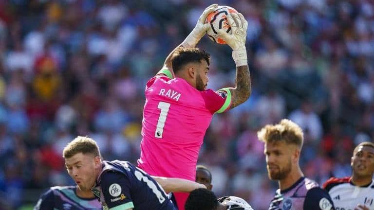 Arsenal signs goalkeeper David Raya from Brentford to provide ...