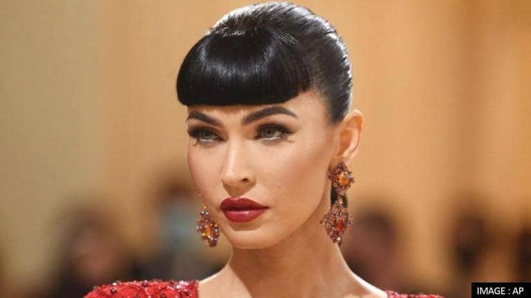 Megan Fox talks about her fight with body dysmorphia, says 'I have a ...