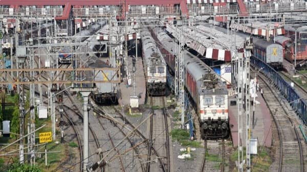 Mumbai: 63-Hour Mega Block For Thane Platform Extension Work To Affect ...