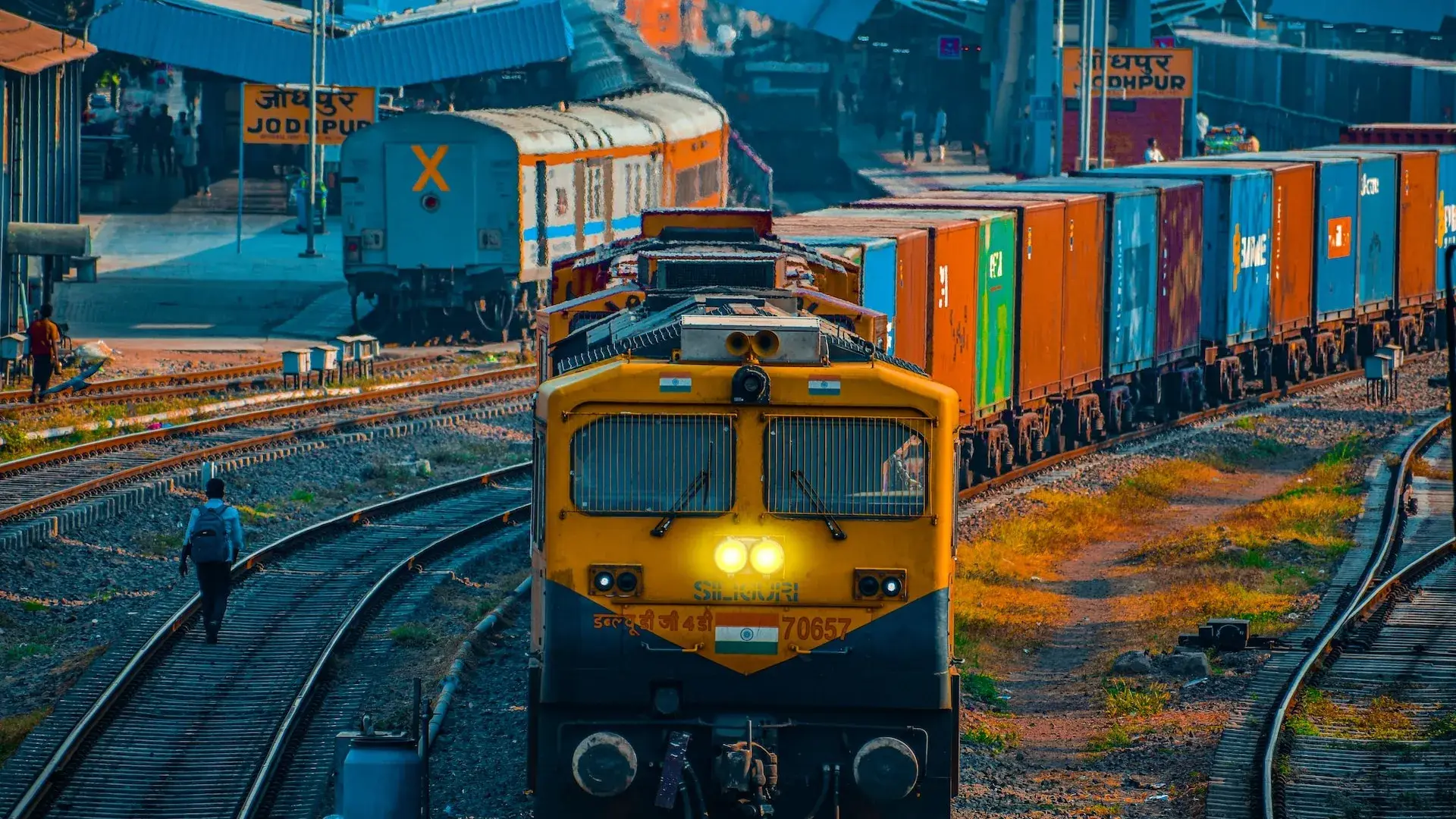 Indian Railways Unveils SwaRail App: Key Features, Usage Guide, And ... Indian Railways Unveils SwaRail App: Key Features, Usage Guide, And ...