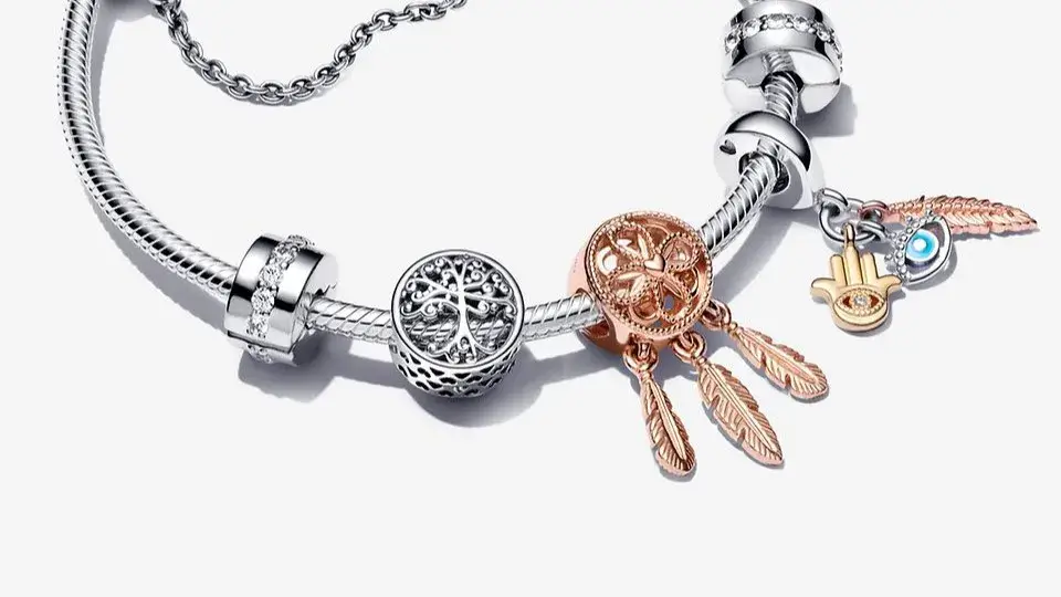Danish jewellery maker Pandora beats sales target, profit forecasts on ...
