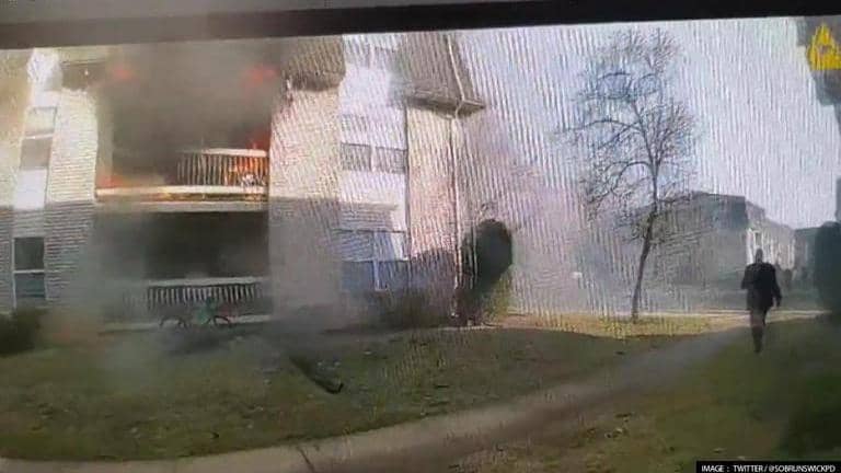 US: Father throws child then jumps out of a window to save themselves ...