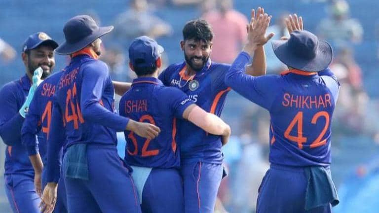 India match Australia's long-standing world record after epic ODI ...