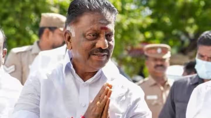 HC Restrains OPS From Using AIADMK Party Symbol, Flag, Letterhead ...