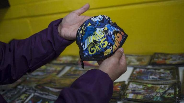 Prisoners make face masks in Peruvian jail amid pandemic | Republic World