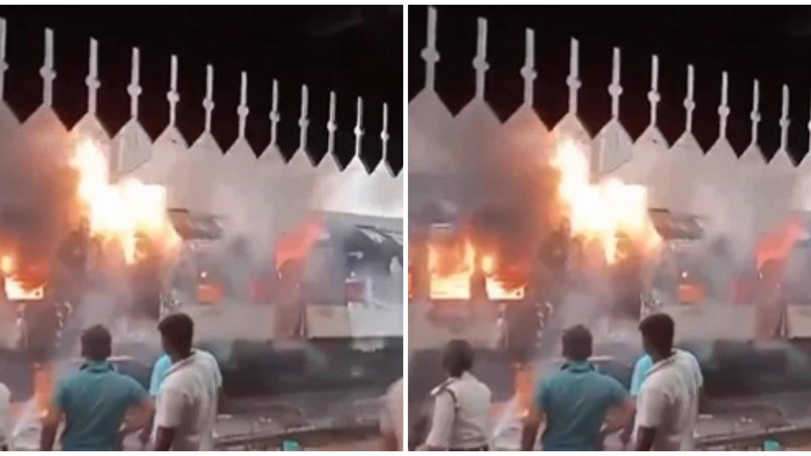 Massive Fire Breaks Out in Patna-Jharkhand Passenger Train Coaches ...