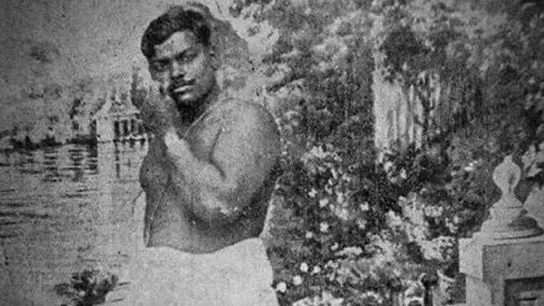 Chandra Shekhar Azad's kin want Azad's bust back in place of Arjun ...