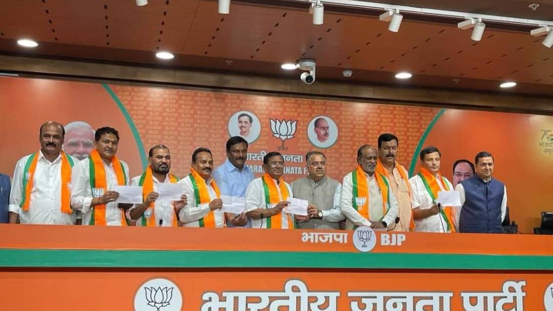 Ahead of Lok Sabha Polls, 4 BRS Leaders, 1 From Telangana Congress Join BJP | Republic World