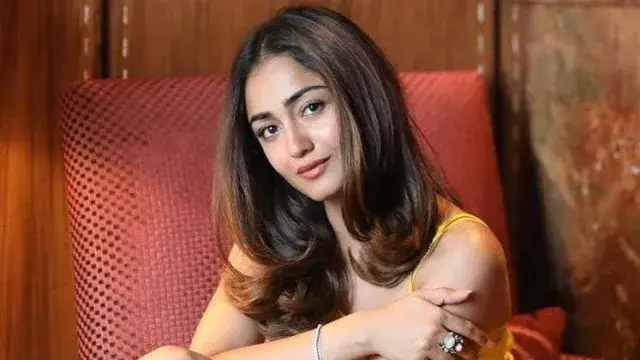 Dahleez actress Tridha Choudhury announces marriage | Republic World