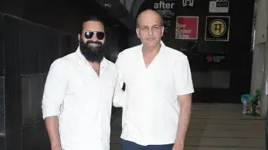 Rishab Shetty, Ashutosh Gowariker to Collaborate On a Pan-India Action-Drama? Photos Go Viral ...