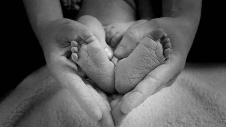 In MP's Gwalior, woman gives birth to baby girl with 'four' legs ...