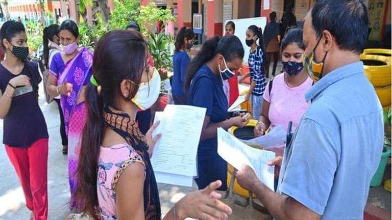 Karnataka II PUC exam 2022 postponed to avoid clash with JEE Main, see ... Karnataka II PUC exam 2022 postponed to avoid clash with JEE Main, see ...