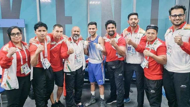 Deepak Bhoria stuns Olympic medallist to storm into World Championships ...