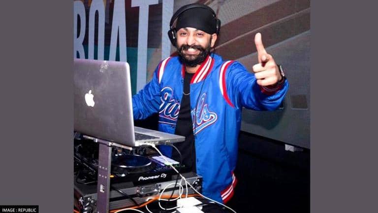 Taking over the music realm like no other, enter DJ Pulse Toronto ...