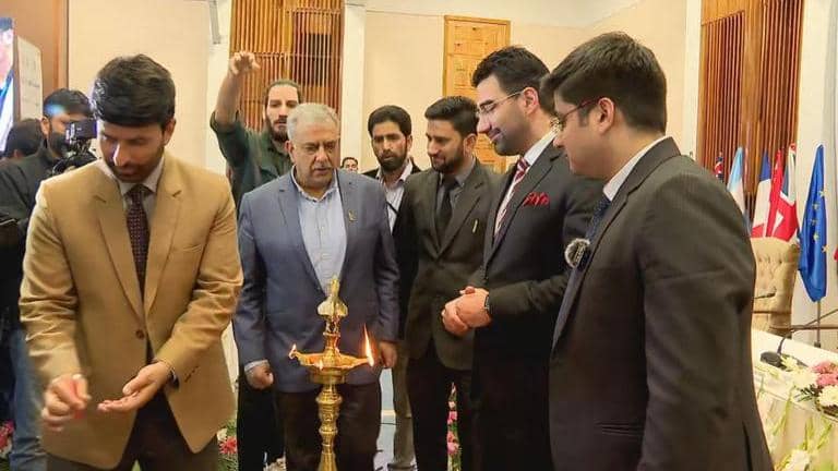 Ahead of G20 summit, J&K Tourism dept hosts 'G20 Model Summit - Youth ...