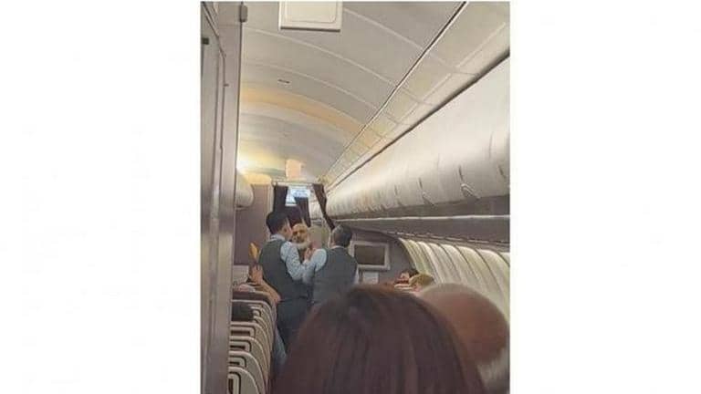 Australia charges passenger after he threatens to blow up airline ...