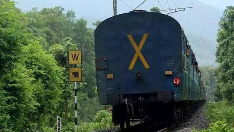 SER cancels 46 trains, short terminates 8 due to blockade of tracks at ...