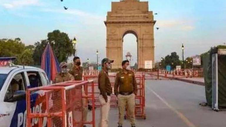 Delhi Police Crack 25 Year Old Murder Case Cops Went Undercover For