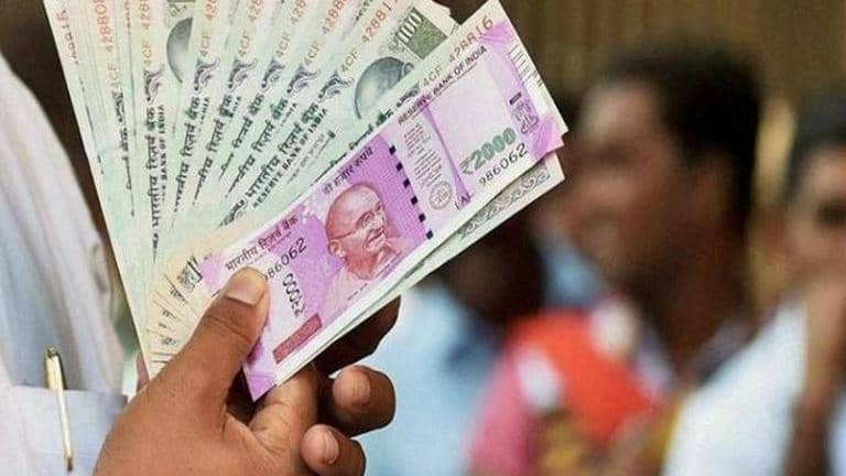 Rupee strengthens by 10 paise on lower crude, weak dollar | Republic World