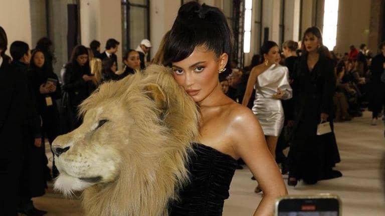 Kylie Jenner divides the internet with bizarre lion outfit at Paris ...