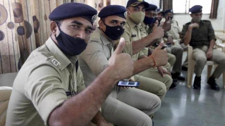 Gujarat: 70 IPS officers transferred, Ahmedabad gets new top cop ...