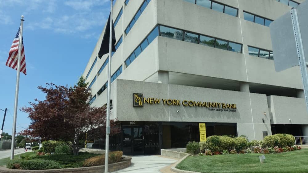 NYCB finalises $1 billion capital infusion deal, announces reverse ...