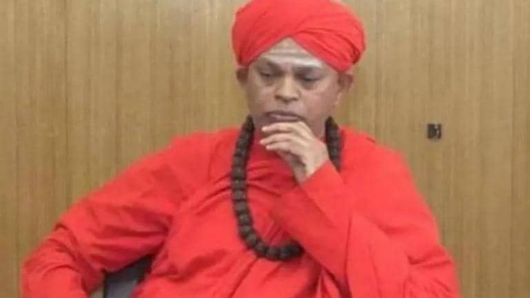 Non-bailable warrant against Murugha Mutt chief pontiff reissued in ...