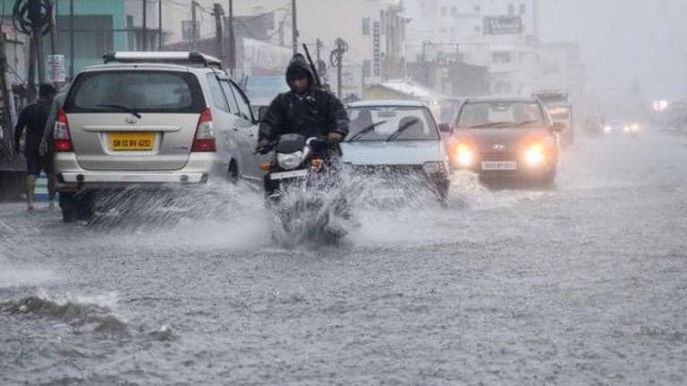 Odisha govt asks districts to remain prepared as heavy rains hit state | Republic World