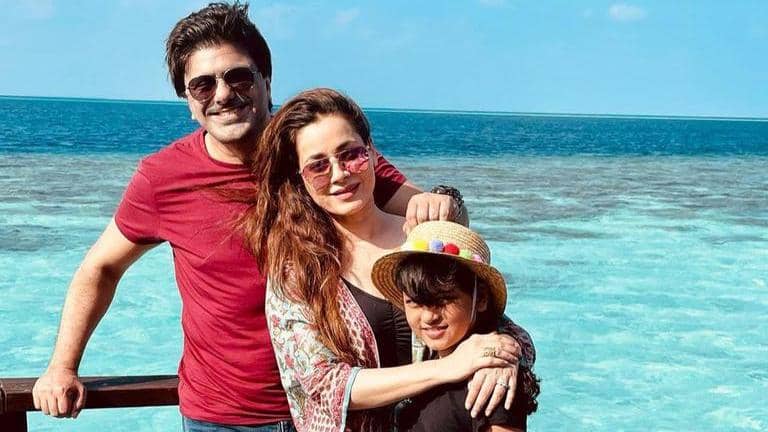 Neelam Kothari Soni spends time with husband Samir Soni at the Maldives ...