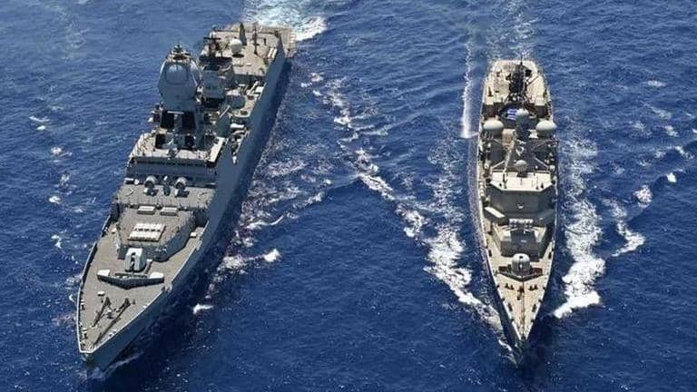 Defence ministry inks Rs 19,000 crore contract with HSL for 5 fleet ...