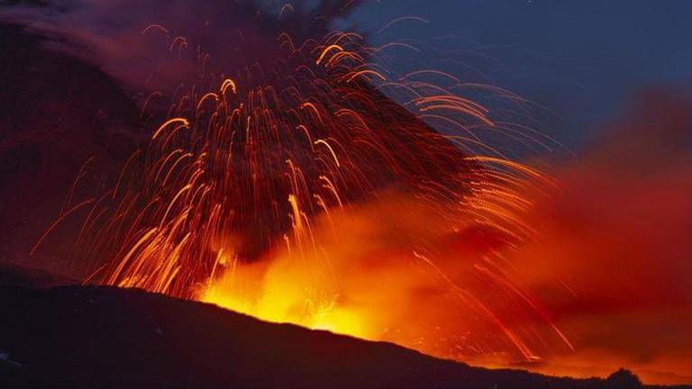Spectacular show as Italy’s Mount Etna erupts | Republic World
