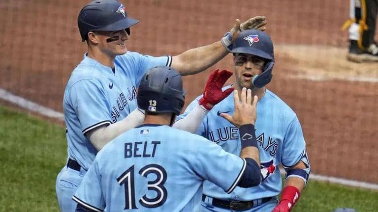 MLB Scores: Whit Merrifield has 4 RBIs, Blue Jays win 10-1, Pirates ...