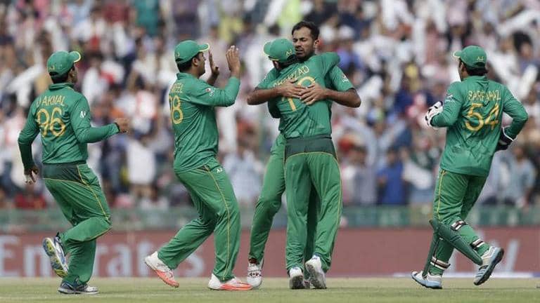 Pakistan fast bowler with 237 wickets bids farewell to international ...