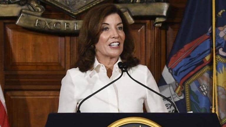 NY governor cuts health worker quarantine- Republic World