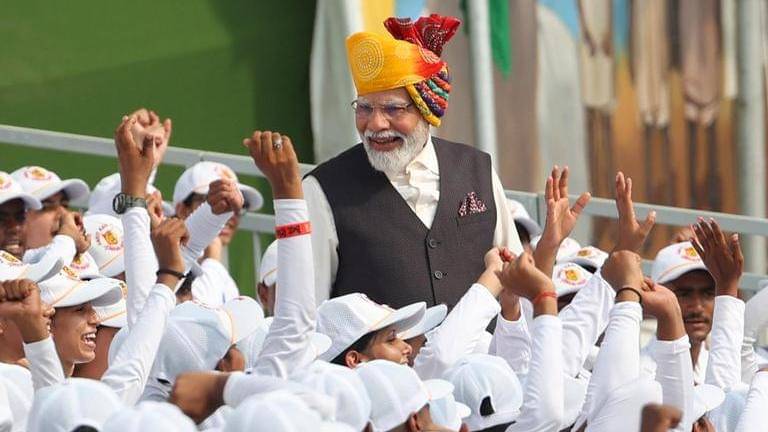77th I-Day: NCC cadets shake hands with Modi at Red Fort; say 'best ...