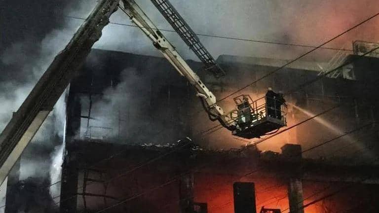 Mundka fire probe: Accused Manish Lakra sent to 2 day police custody ...