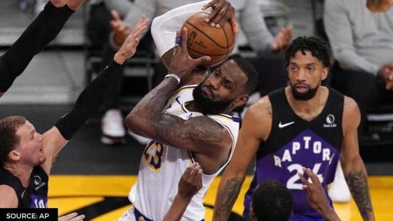 LeBron James injury update: Lakers left sweating over new ankle injury ...
